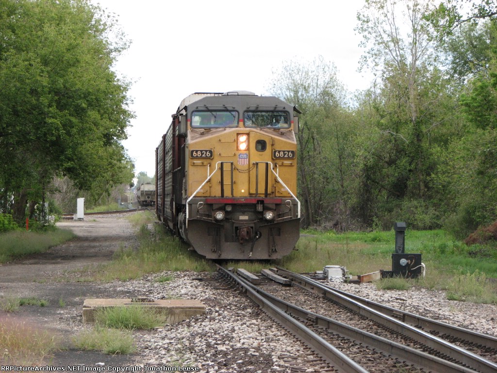 UP 6826 About To Enter The Flint Sub